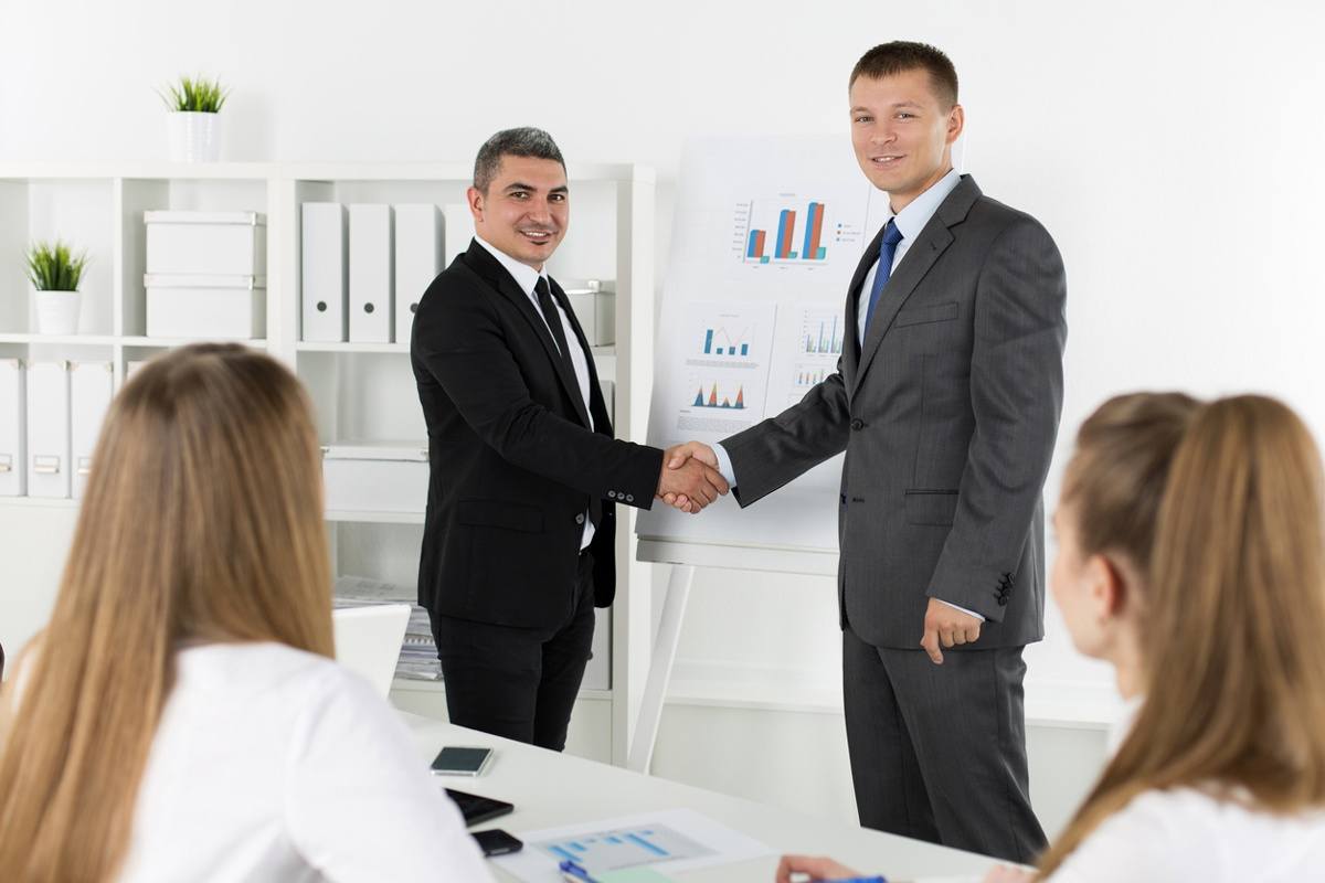 How to Develop Persuasive Skills in Sales - SalesForce Search